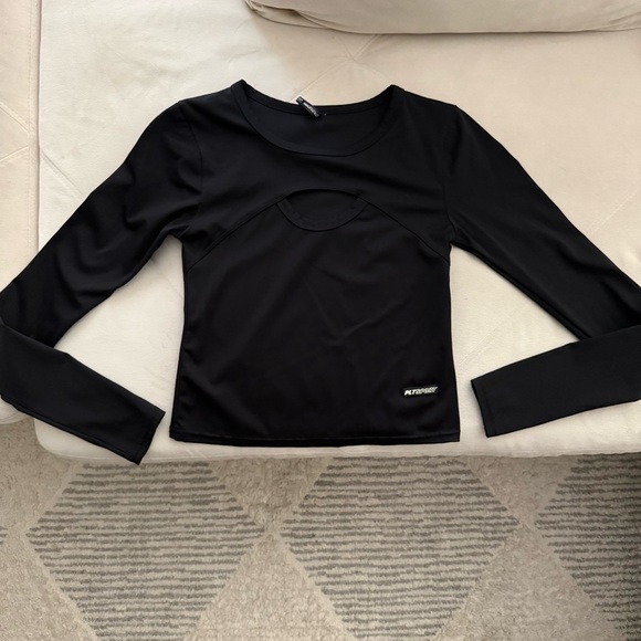 PrettyLittleThing | Tops | Prettylittlething Black Cutout Long Sleeve ...